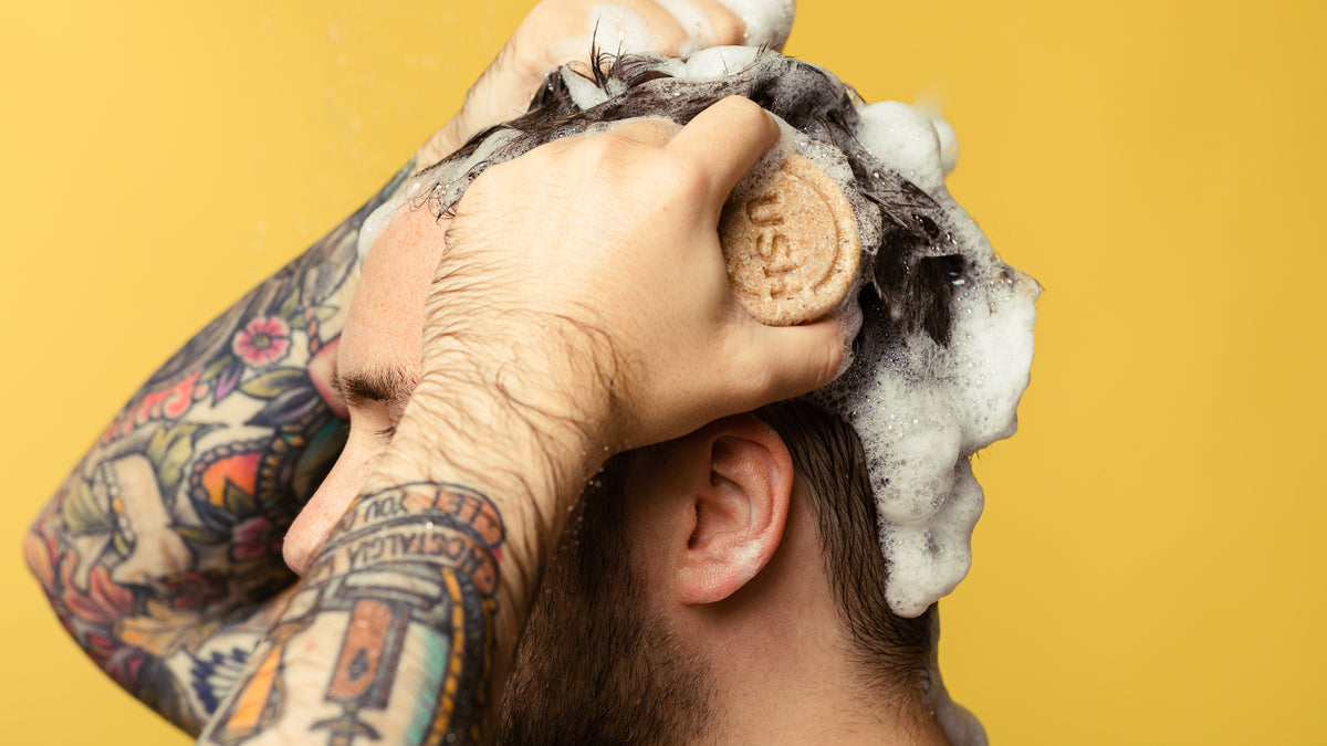 Soak and Float | Shampoo en barra | Lush